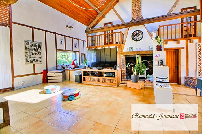 Maison à vendre - Chartres - 8 pièces - 6 chambres