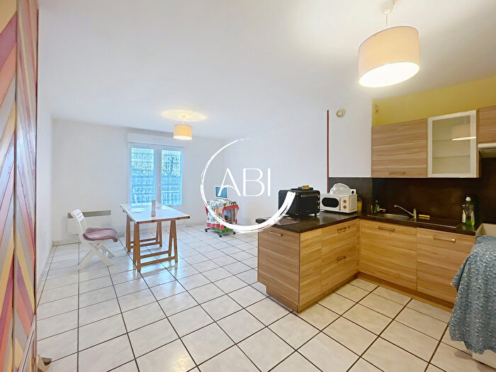 Appartement à vendre - Bagnoles-de-lOrne - 3 pièces - 2 chambres