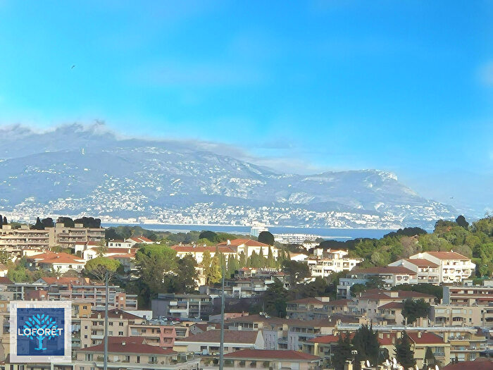 Appartement à vendre - Vallauris, Le Val dOr, Fournas, Ferratone - 3 pièces - 2 chambres