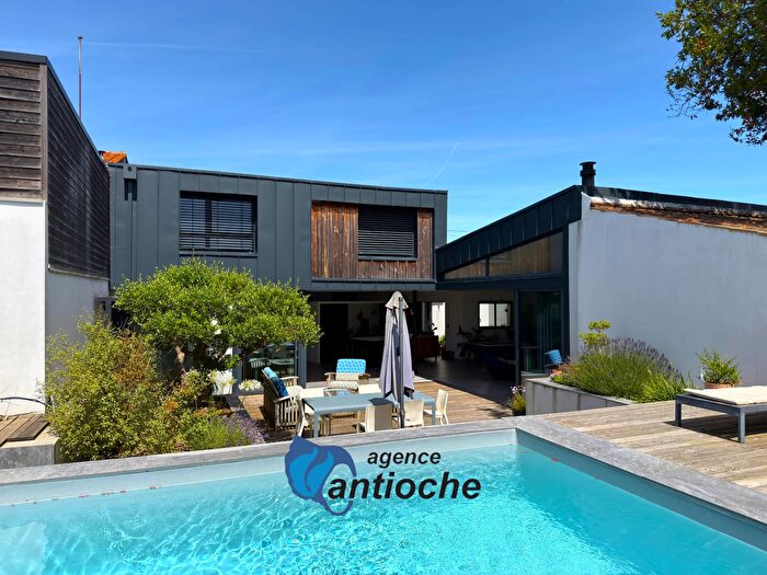 La Rochelle, Bel-Air, Fétilly, La Trompette : Maison 6 pièces à vendre