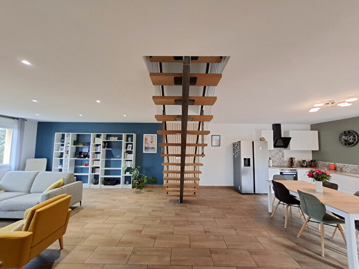 Appartement à vendre - Le Bois-dOingt - 7 pièces - 5 chambres