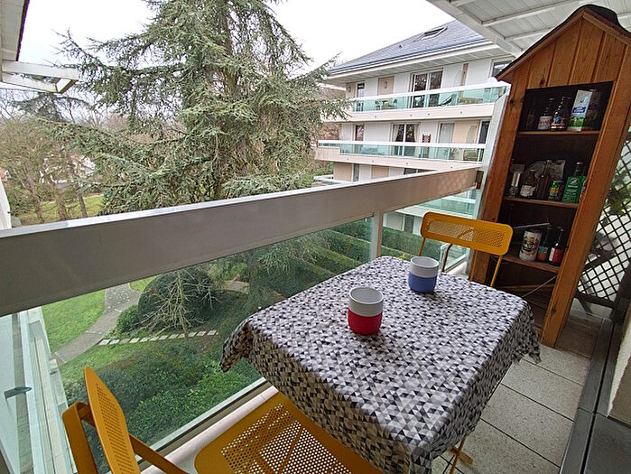 Appartement à vendre - Viroflay, Aulnettes, Forêt Domaniale de Fausses-Reposes - 1 pièce