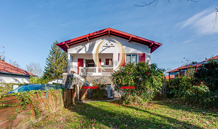 Maison à vendre - Cambo-les-Bains - 7 pièces - 5 chambres