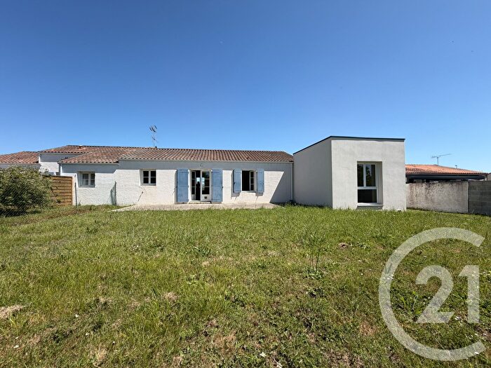 Maison 5 pièces à vendre à Saint-Hilaire-la-Forêt