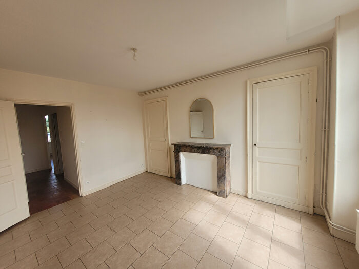 Appartement à louer - Sablé-sur-Sarthe, Centre-ville, Sillé le Guillaume - 3 pièces - 2 chambres