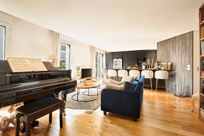Saint-Cloud, Pasteur, Magenta : Appartement 4 pièces à vendre