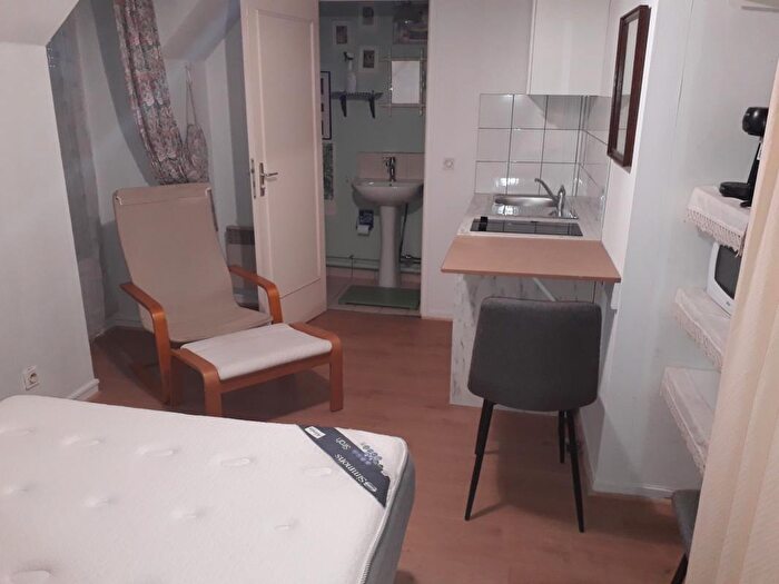 Appartement à louer - Limay, Edouard Fossé, Aristide Briand - 1 pièce