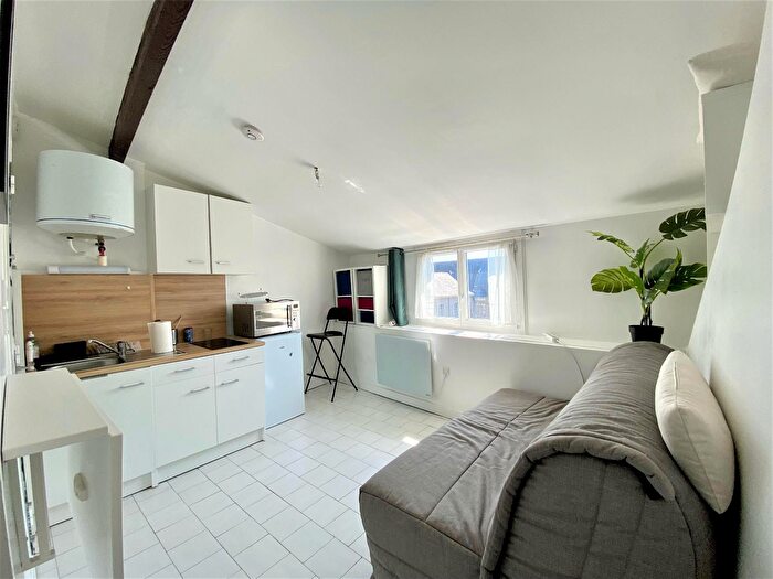 Appartement à louer - Angers, Doutre, Saint-Jacques - 1 pièce