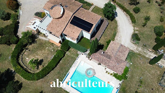 Maison 8 pièces à vendre - Lambesc