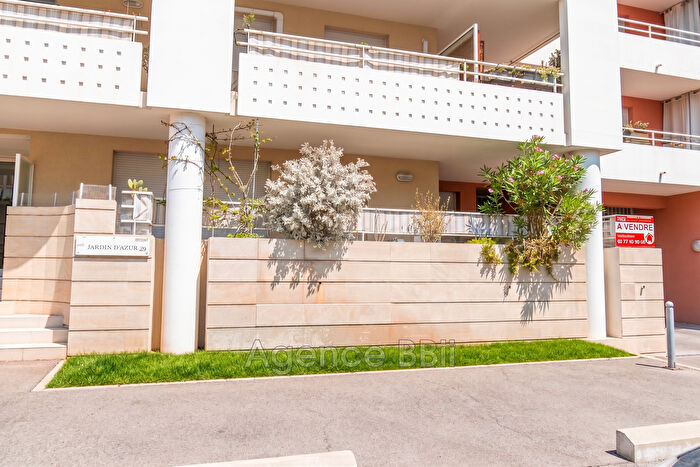 Cagnes-sur-Mer, La Gare, Les Plans, Hippodrome : Appartement 2 pièces à vendre