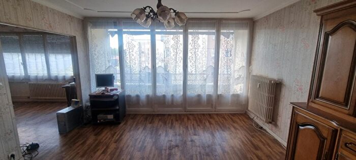 Appartement à vendre - Chenôve, Chenôve - 3 pièces - 2 chambres