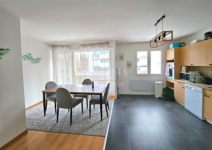 Appartement à vendre - Annecy-le-Vieux, Annecy-le-Vieux Est - 4 pièces - 3 chambres