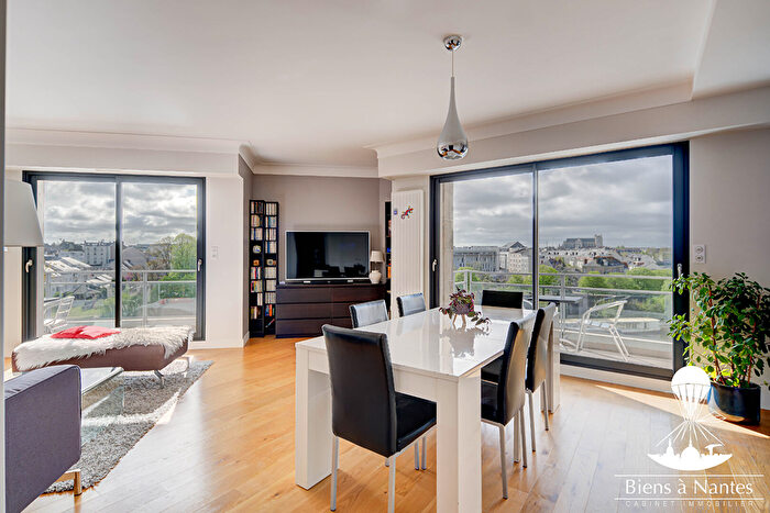 Appartement 4 pièces à Nantes, Hauts-Pavés, Saint-Pasquier, Saint-Félix, Université, à vendre