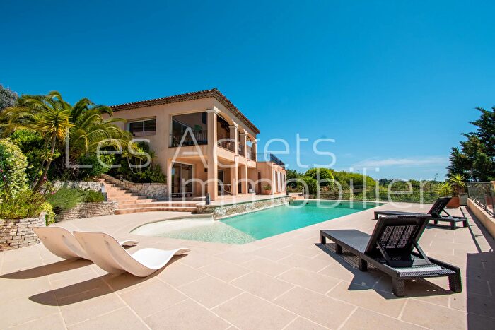 Maison à vendre - Les Adrets-de-lEstérel - 7 pièces - 4 chambres