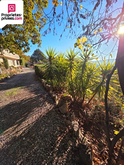 Maison à vendre - Le Cannet-des-Maures - 6 pièces - 3 chambres