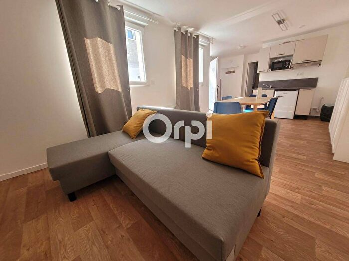 Appartement à louer - Gournay-Jaurès-Gare, Creil - 2 pièces - 1 chambre