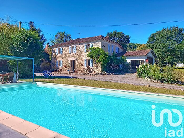 Maison à vendre - Castillon-Massas - 9 pièces - 5 chambres