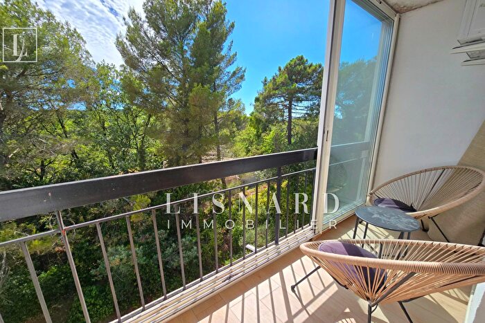 Appartement à vendre - Vallauris, Les Issarts, Subreville - 3 pièces - 2 chambres