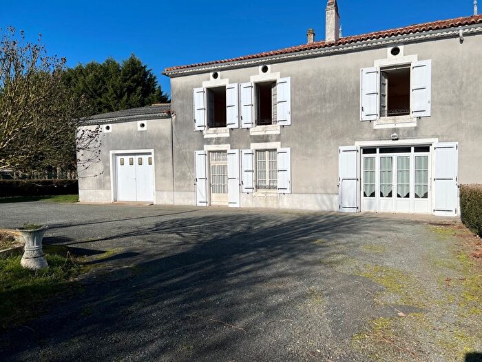 Maisons à vendre et appartements à louer - 1