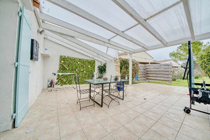 Maison à vendre - Saint-Palais-sur-Mer - 10 pièces - 7 chambres