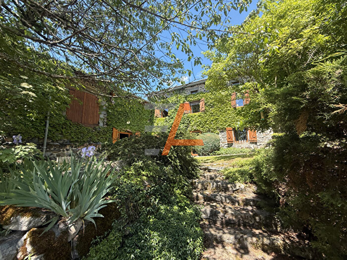 Maison 5 pièces à vendre à Saint-Julien-Chapteuil