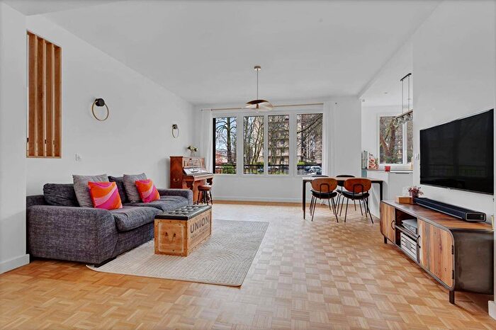 Appartement à louer - Bois de Verrières-Coulée Verte-Parc Heller, Antony - 5 pièces - 4 chambres