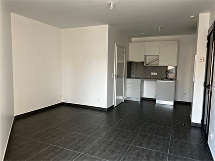 Coubron : Appartement 1 pièce à louer