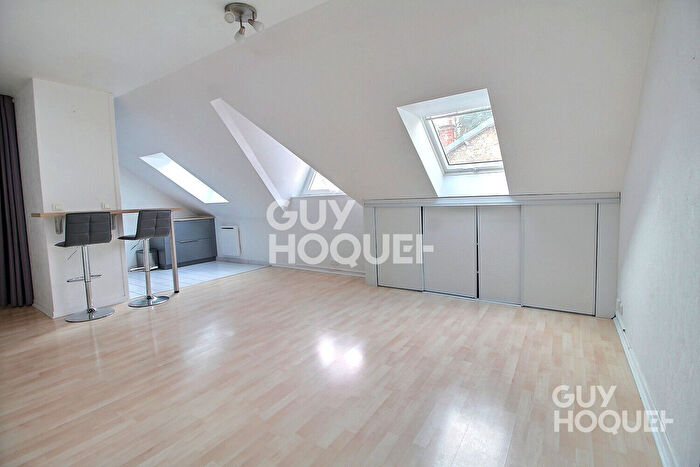 Appartement à louer - Chaville, Rive Droite, Les Vignes - 1 pièce