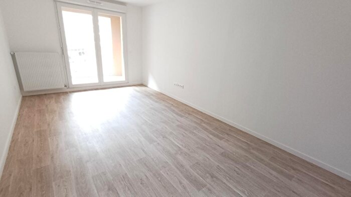 Appartement à louer - Bobigny, Centre-ville - 3 pièces - 1 chambre