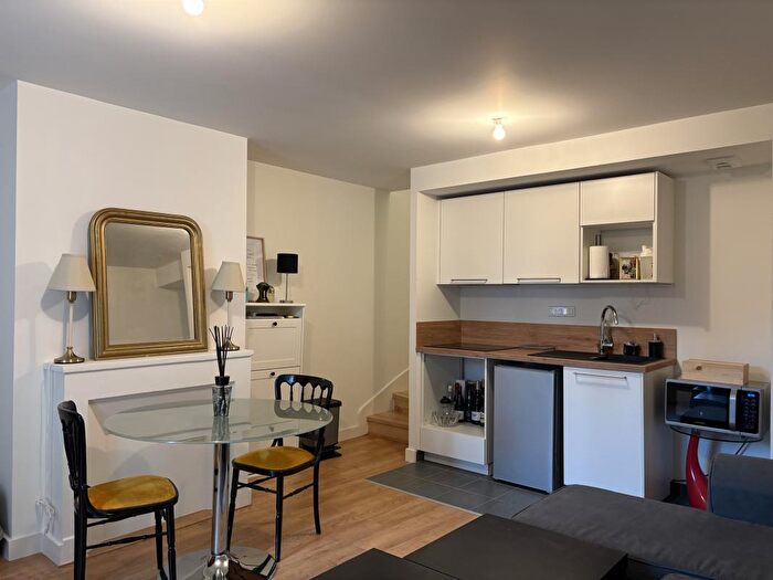 Appartement à louer - Nancy, Centre-ville, Charles III - 2 pièces - 1 chambre