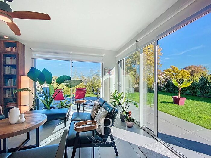 Appartement à vendre - Évian-les-Bains - 3 pièces - 2 chambres