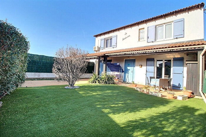 Maison à vendre - Le Muy - 6 pièces - 4 chambres