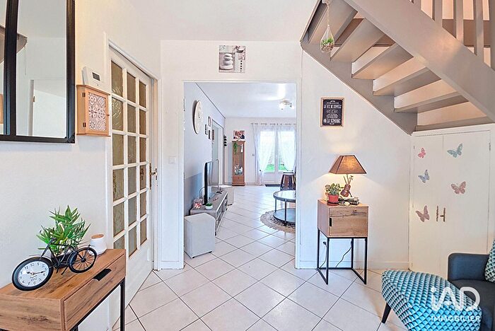 Maison à vendre - Ivry-la-Bataille - 4 pièces - 3 chambres