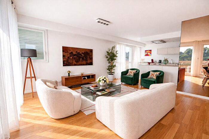 Appartement à vendre - Aix-en-Provence, Saint-Donat, Les Platanes - 3 pièces - 2 chambres