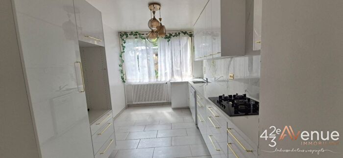 Appartement 4 pièces à Saint-Étienne, La Terrasse, Bel Air, Bergson, Carnot, à vendre