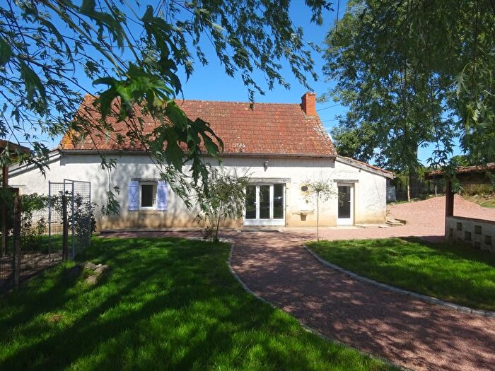 Maison à vendre - Saint-Aubin-en-Charollais - 3 pièces - 2 chambres