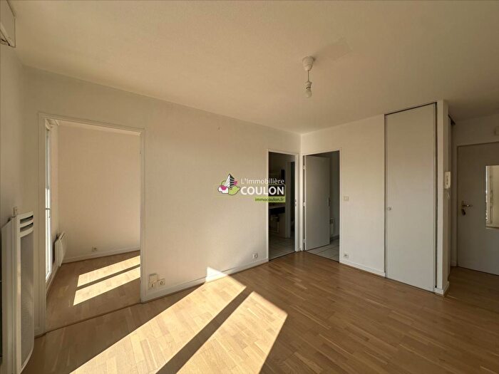 Appartement à louer - Clermont-Ferrand, Saint-Jacques - 2 pièces - 1 chambre