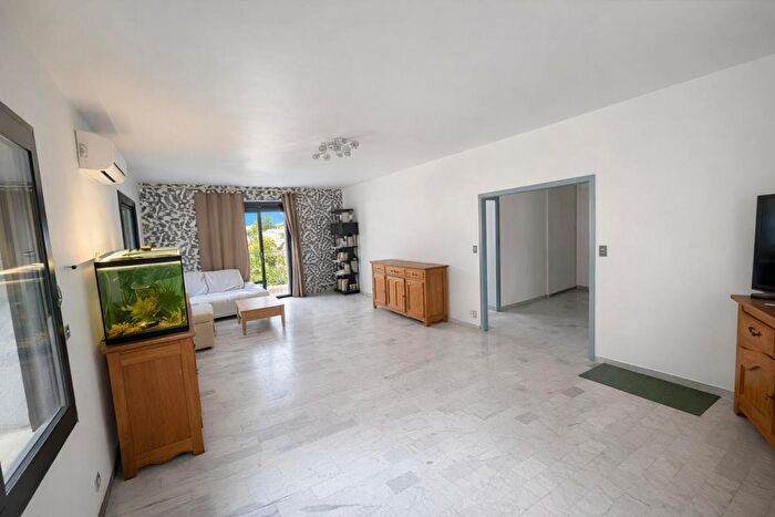 Appartement à vendre - Bédarieux - 5 pièces - 3 chambres