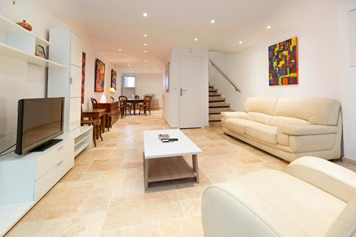 Appartement à vendre - Antibes, Coeur de ville - 4 pièces - 3 chambres