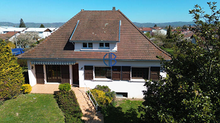 Maison à vendre - Brézins - 5 pièces - 4 chambres