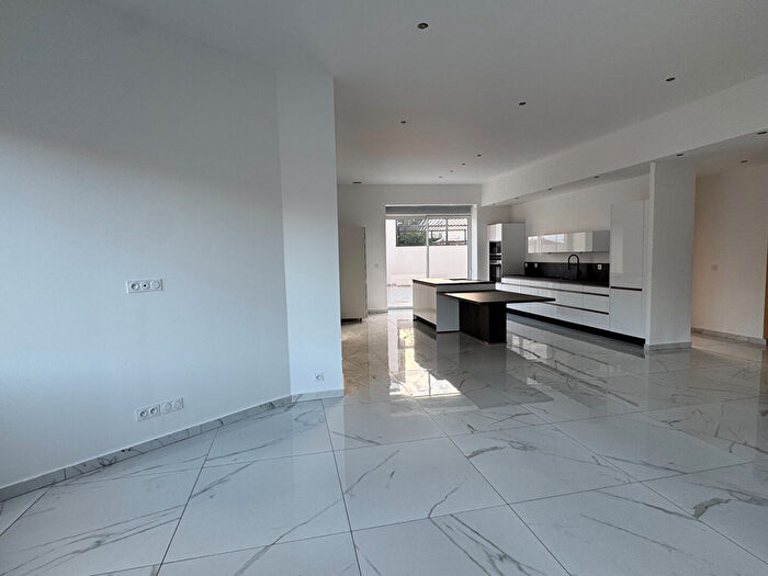 Appartement à vendre - Saint-Étienne, Couriot, Tarentaise, Beaubrun - 5 pièces - 4 chambres