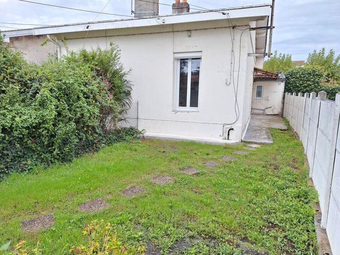 Verthamon-Haut Brion, Pessac : Maison 2 pièces à louer