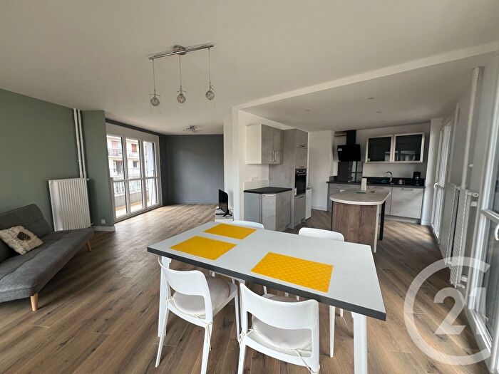 Appartement à vendre - Aurillac, Centre-ville - 6 pièces - 3 chambres