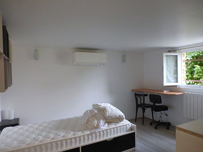 Appartement 1 pièce à louer à Villejust