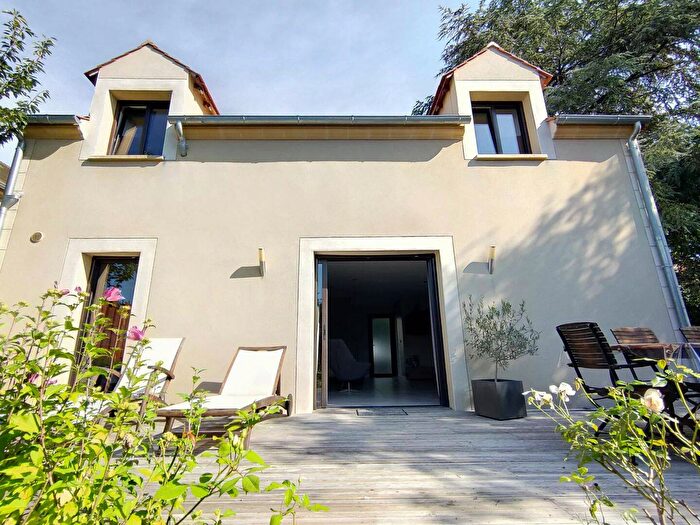 Maison 5 pièces à L'Étang-la-Ville, à louer