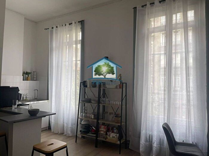 Colline des Pères-Tardy, Saint-Étienne : Appartement 1 pièce à louer