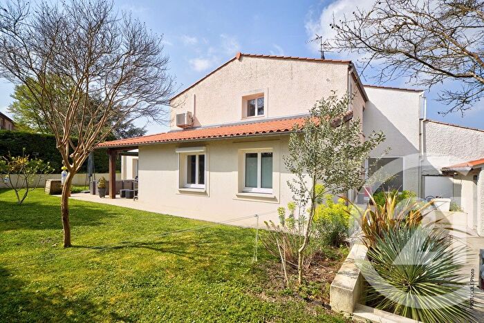 Maison à vendre - Saint-Jean - 5 pièces - 4 chambres