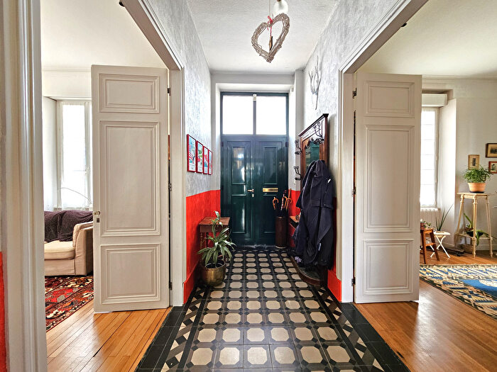 Maison à vendre - Cholet - 10 pièces - 5 chambres