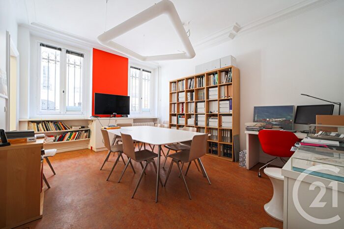 Appartement 5 pièces à Paris 9ème, Clichy, Trinité, à vendre