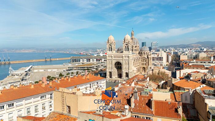 Appartement 3 pièces à Marseille 2ème, La Joliette, à louer